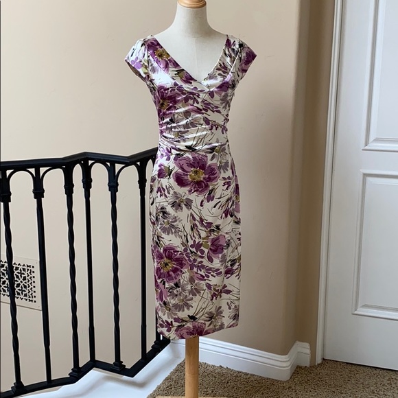 Maggy London | Dresses | Slim Floral Satin Dress Side Zip V Front Back ...